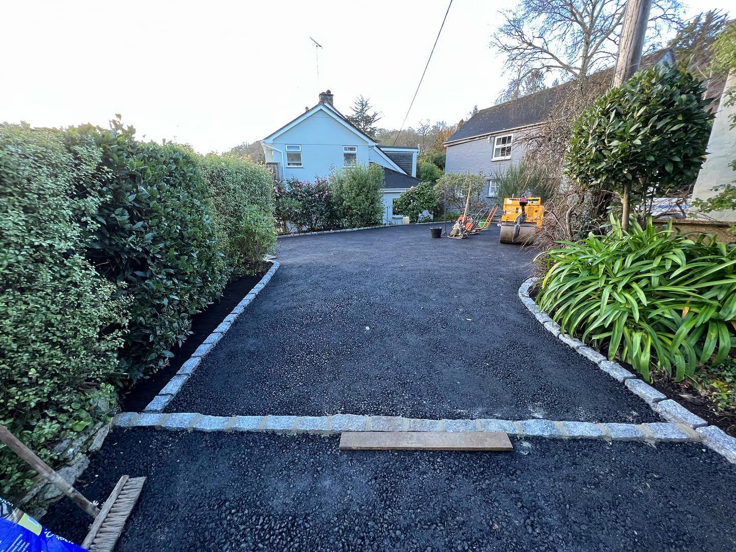 Tarmac & Cobble Driveway in Cornwall - Cremin Surfacing